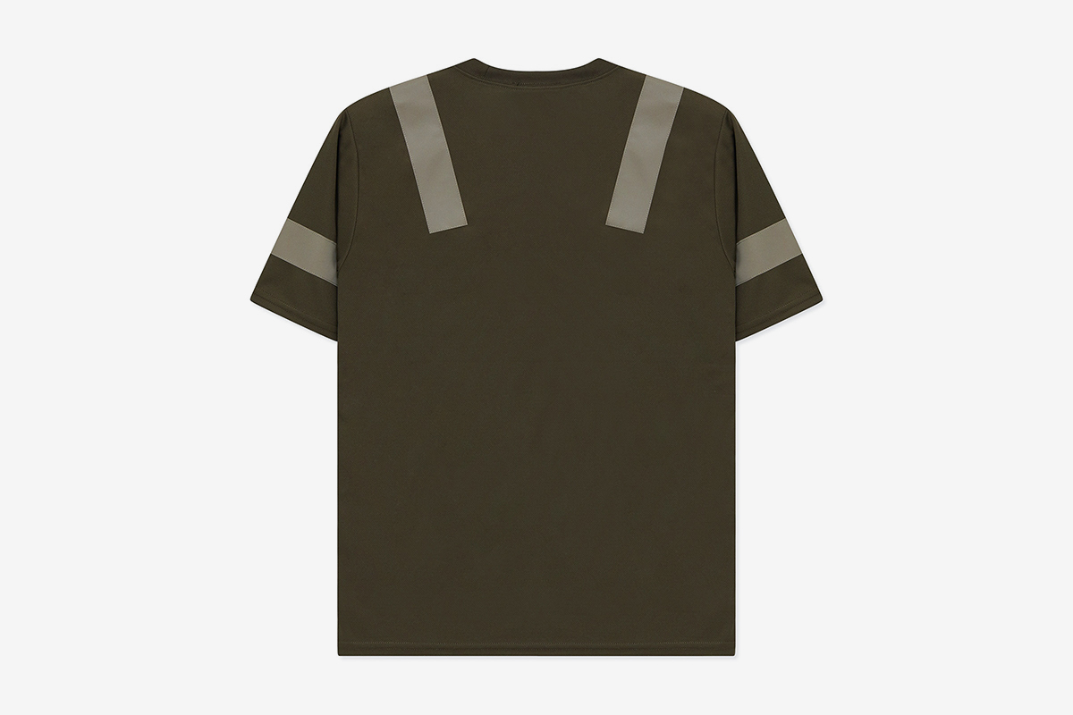 The Best Reflective Clothing to Stand Out This Summer