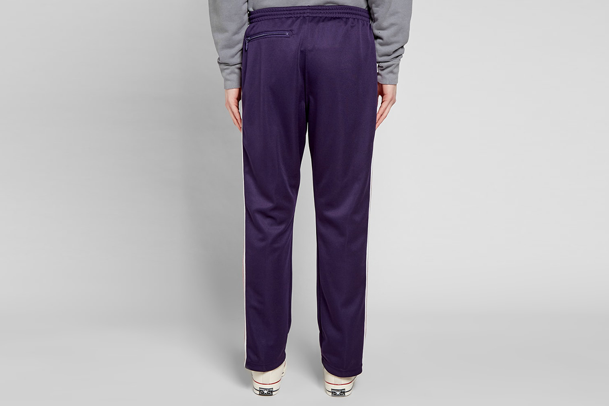 How to Dress For Short-, Mid-, and Long-Haul Flights