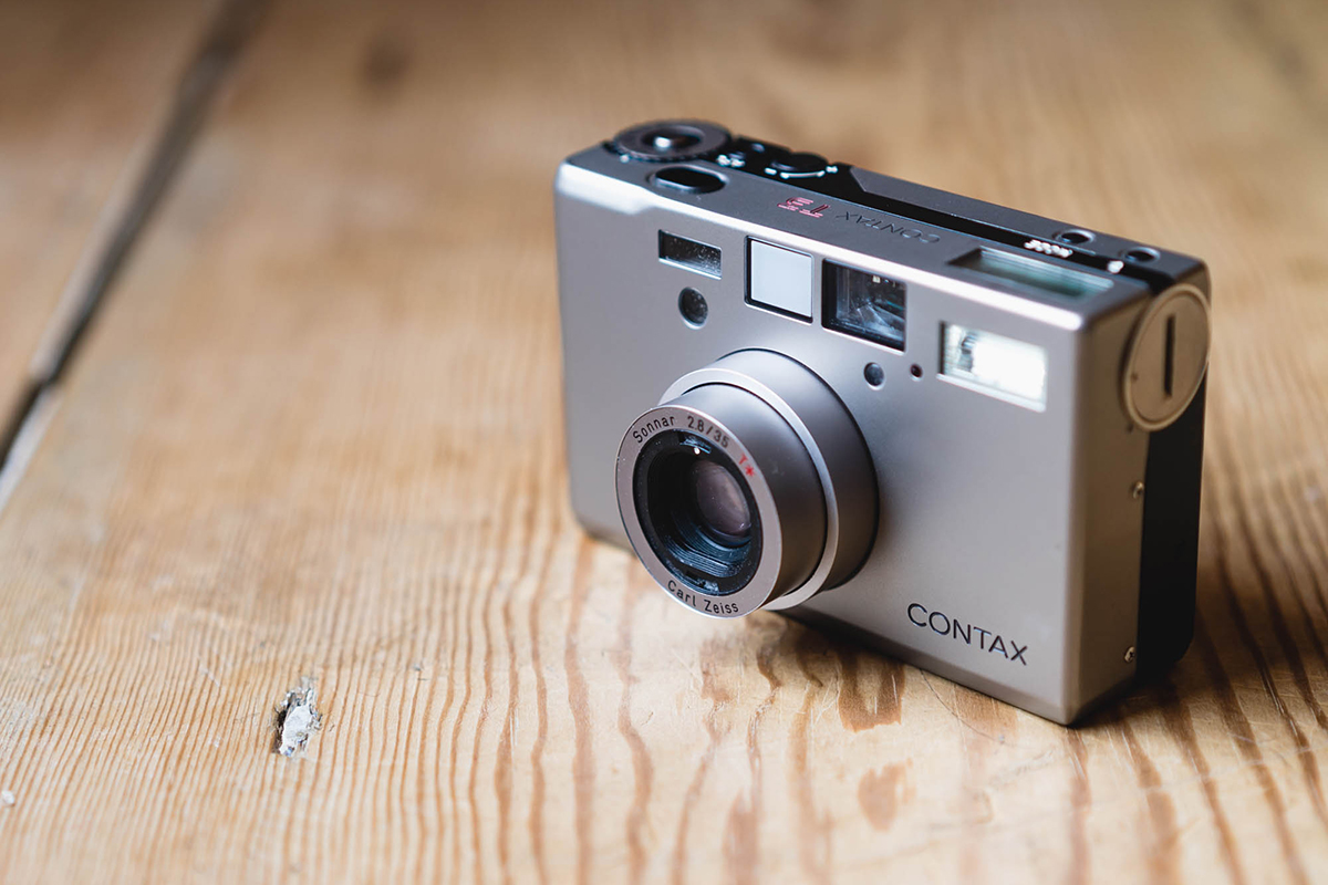 6 Compact Cameras that Beat Snapping On Your Phone Every Time